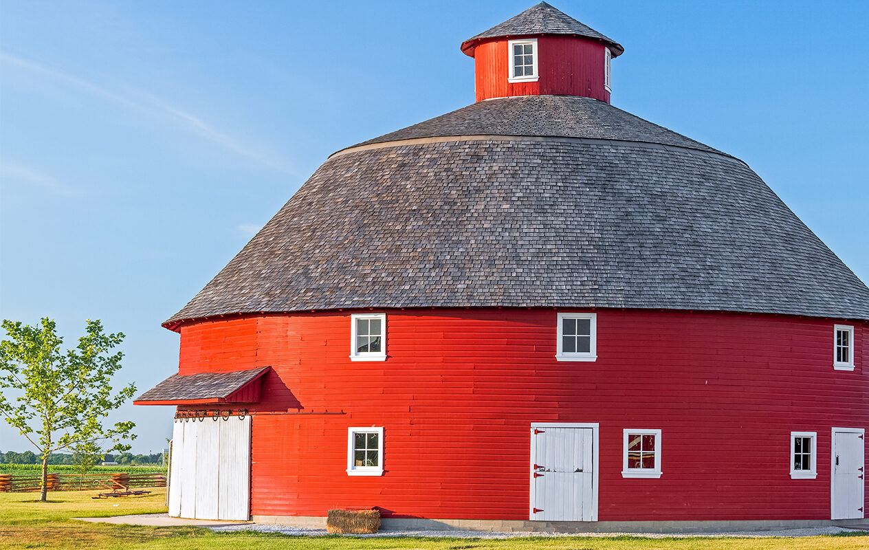 What Are Midwest Round Barns? - National Land Realty News